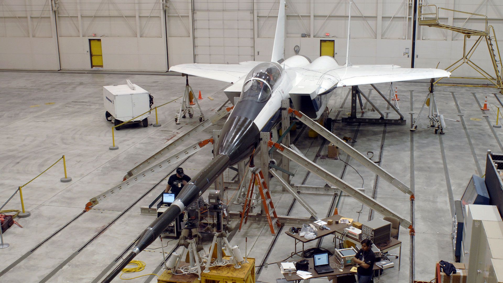 RAMS and Certification Support for Avionics Systems